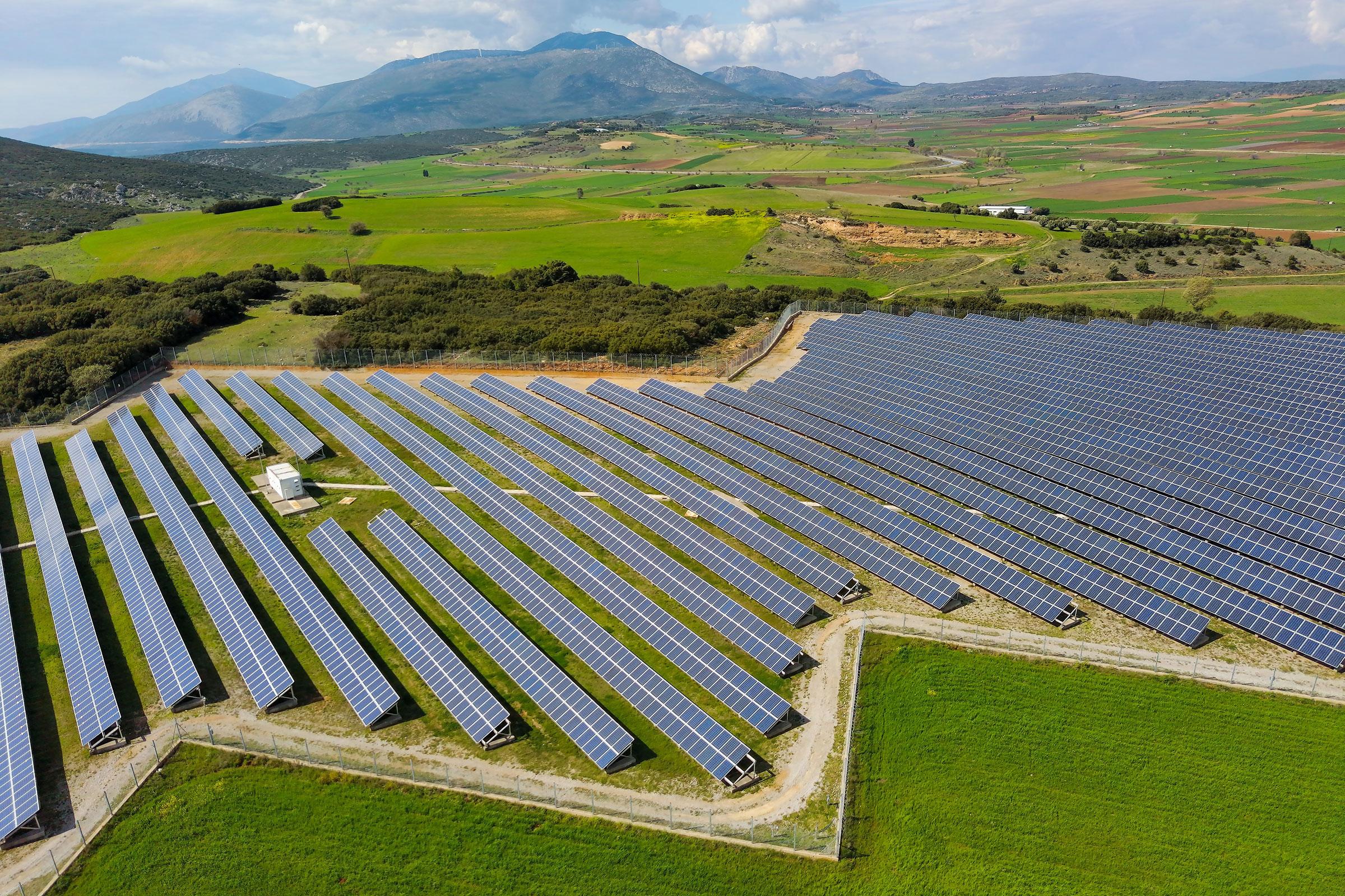 JUWI sells 156 MW PV portfolio to Mirova, signs EPC and O&M contracts ...